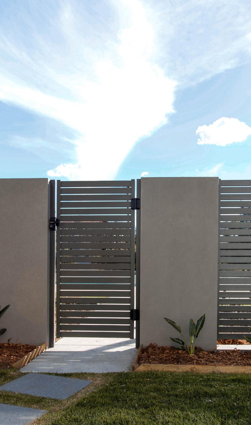 About Us - Quickscreen USA